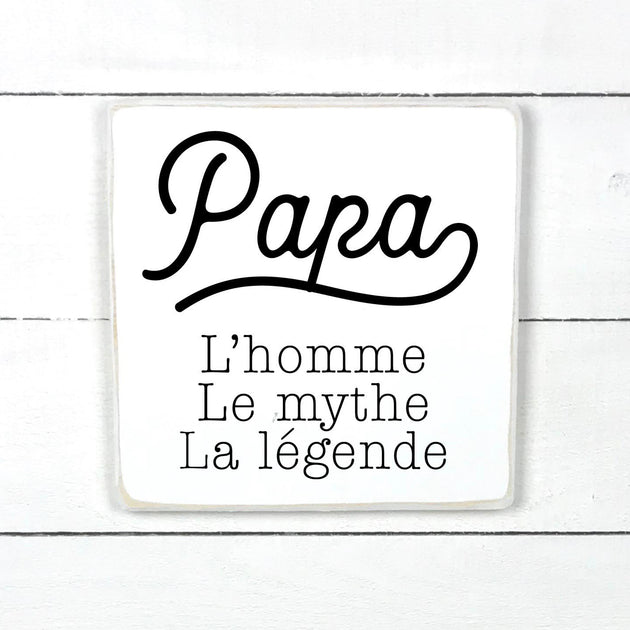 wooden sign | Papa, l'homme, le mythe, la légende. | Old Shack